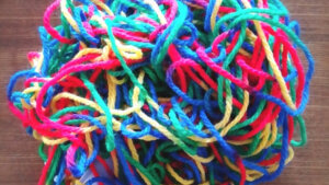 毛糸のほどき方3種類！（かせ・絡まり・毛糸の再利用） – 手芸ライフ.com